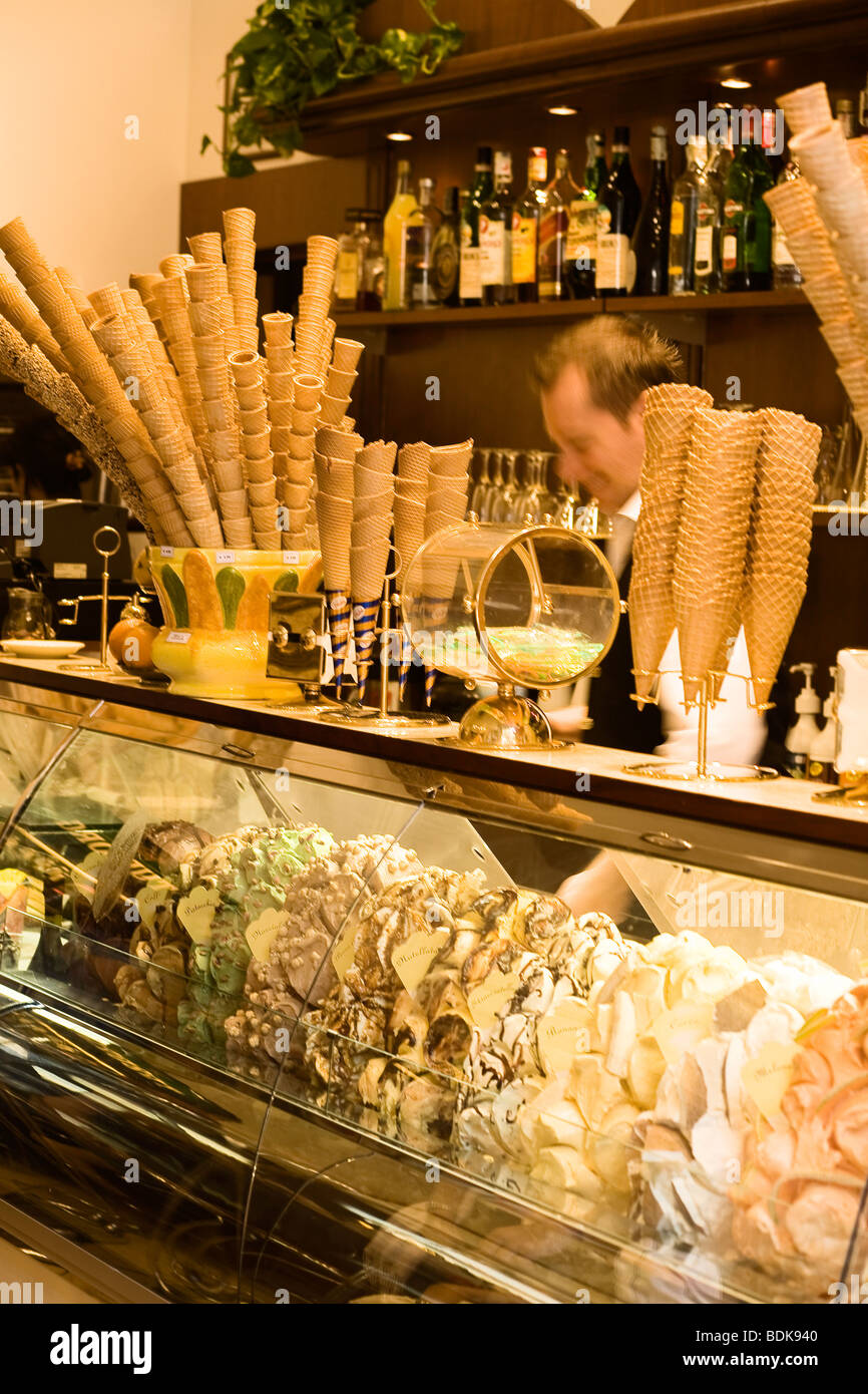 Ice cream shop selling italian hi-res stock photography and images - Alamy