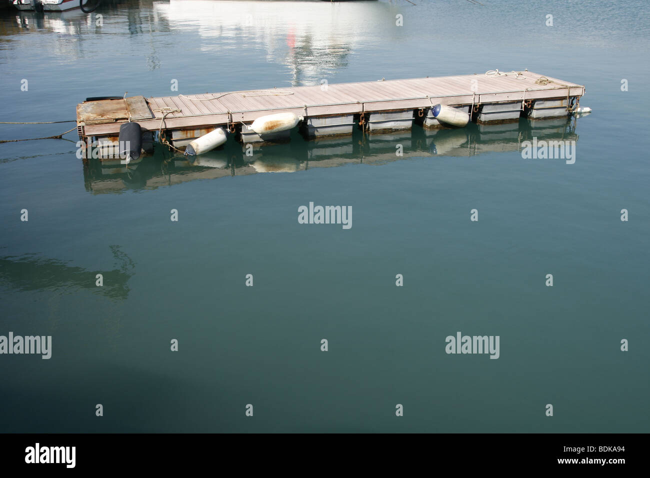 Floating mooring platform hi-res stock photography and images - Alamy