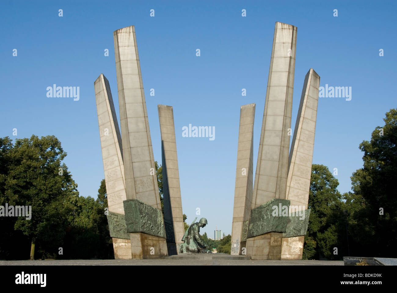 Monument disposal hi-res stock photography and images - Alamy