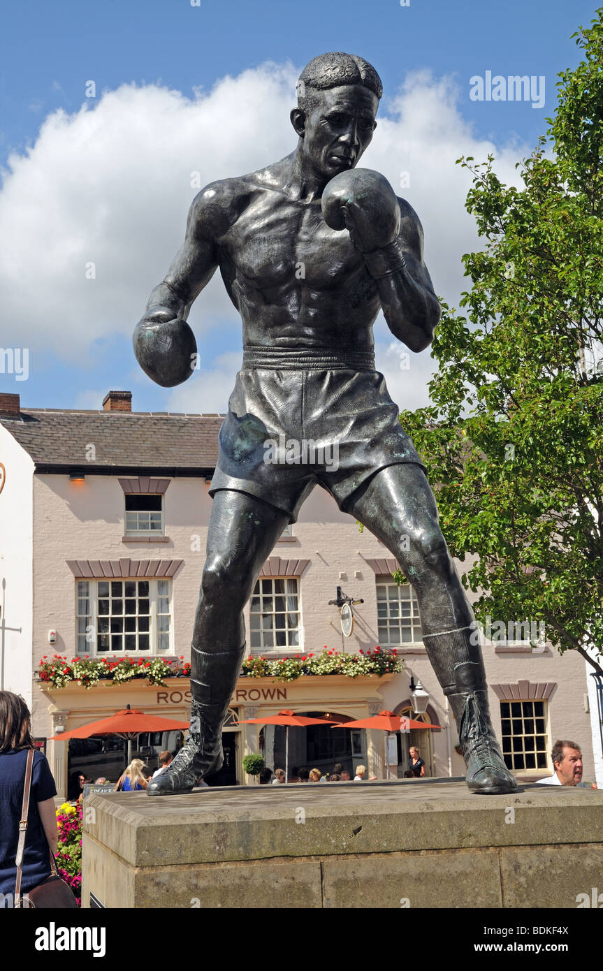 Bronze statue of Randolph Turpin Middleweight World Champion Market ...