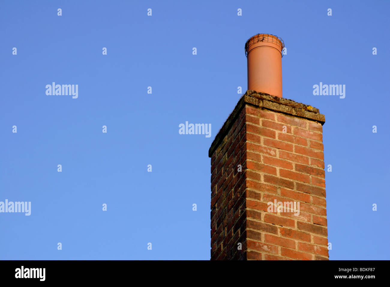 Chimneys house hi-res stock photography and images - Alamy