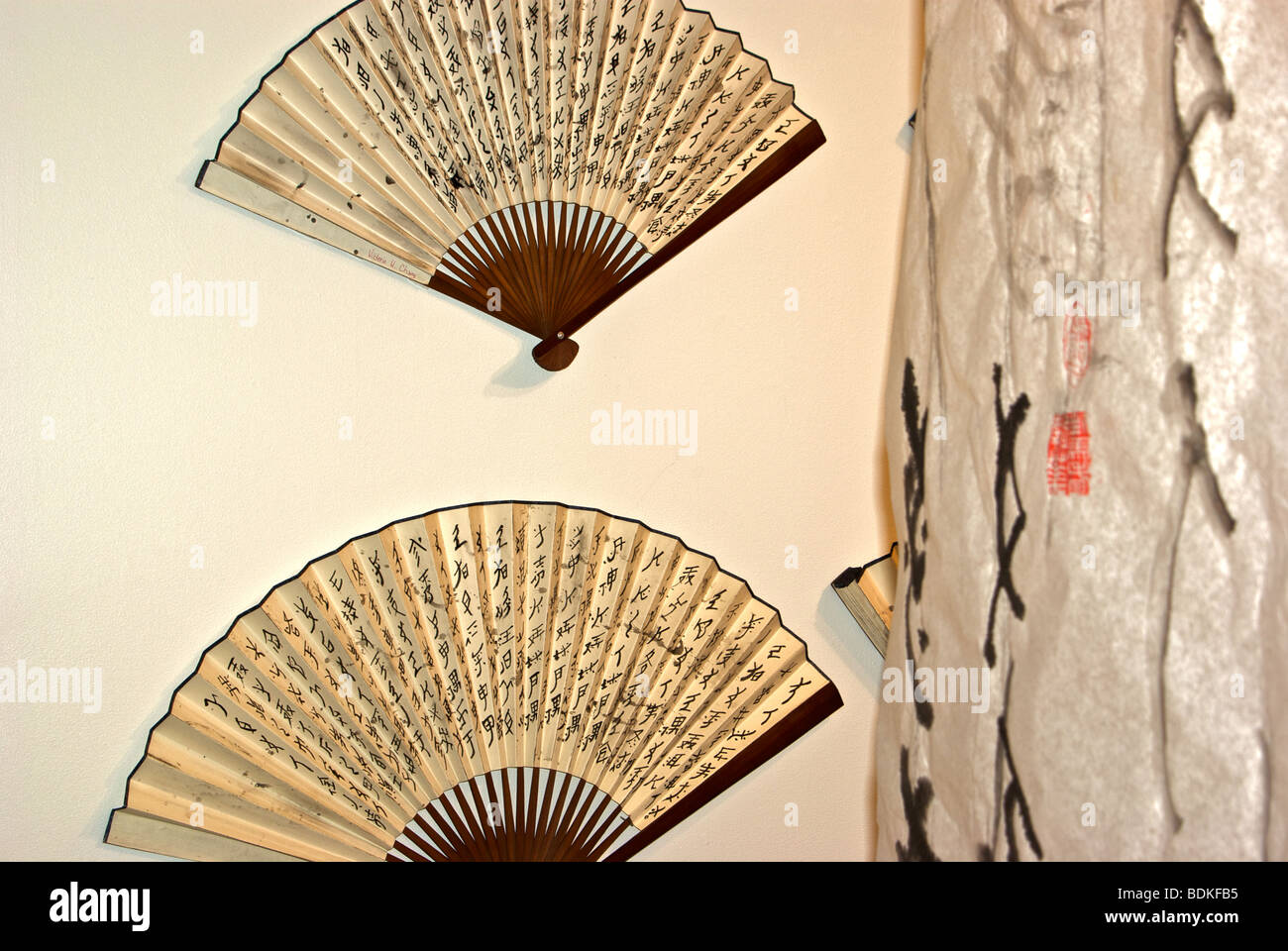 artist-victoria-chang-nu-shu-secret-script-chinese-calligraphy-art-work