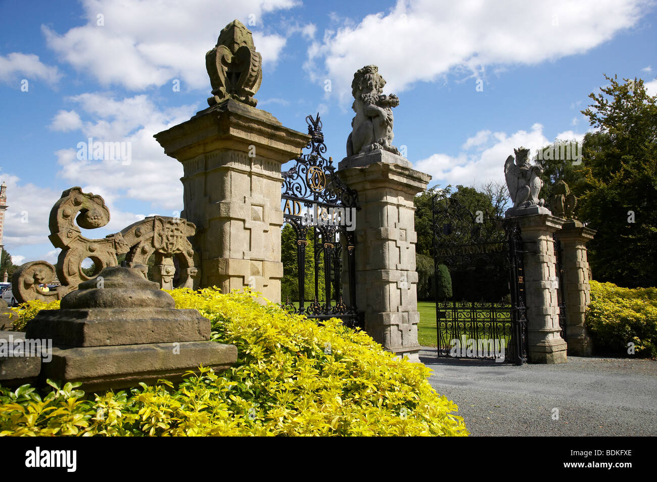Gates to Crewe Hall in Crewe UK Stock Photo - Alamy