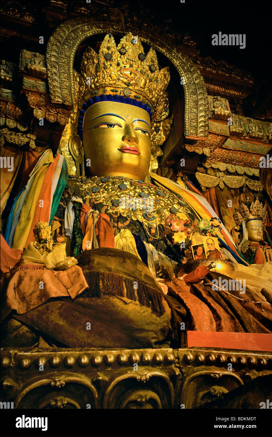 Golden Buddha altar at Pelkor Chode Monastery, Gyantse, Tibet Stock ...