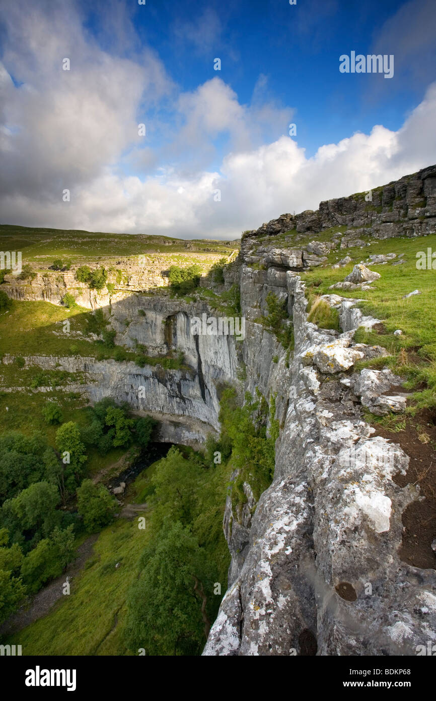 Malham cove hi-res stock photography and images - Alamy