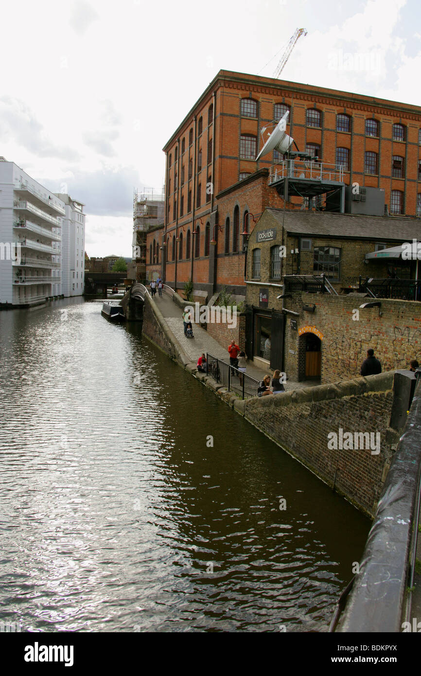 Lockside hi-res stock photography and images - Alamy