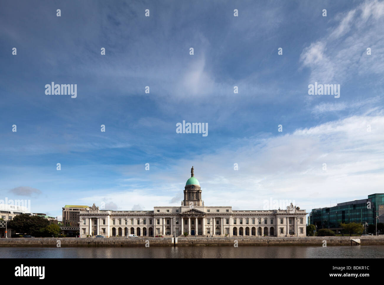 Custom house dublin hi-res stock photography and images - Alamy