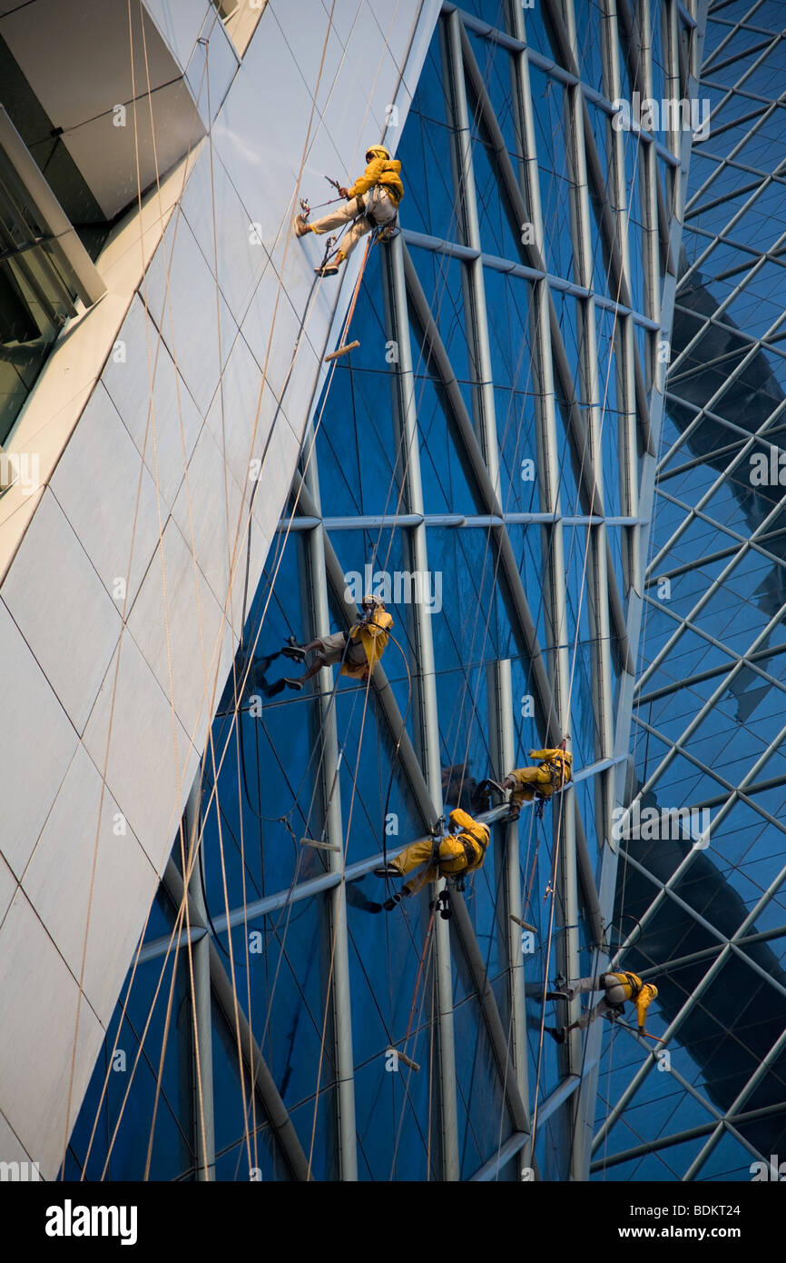 Bahrain World Trade Center Center Cleaning Rig Stock Photo - Alamy
