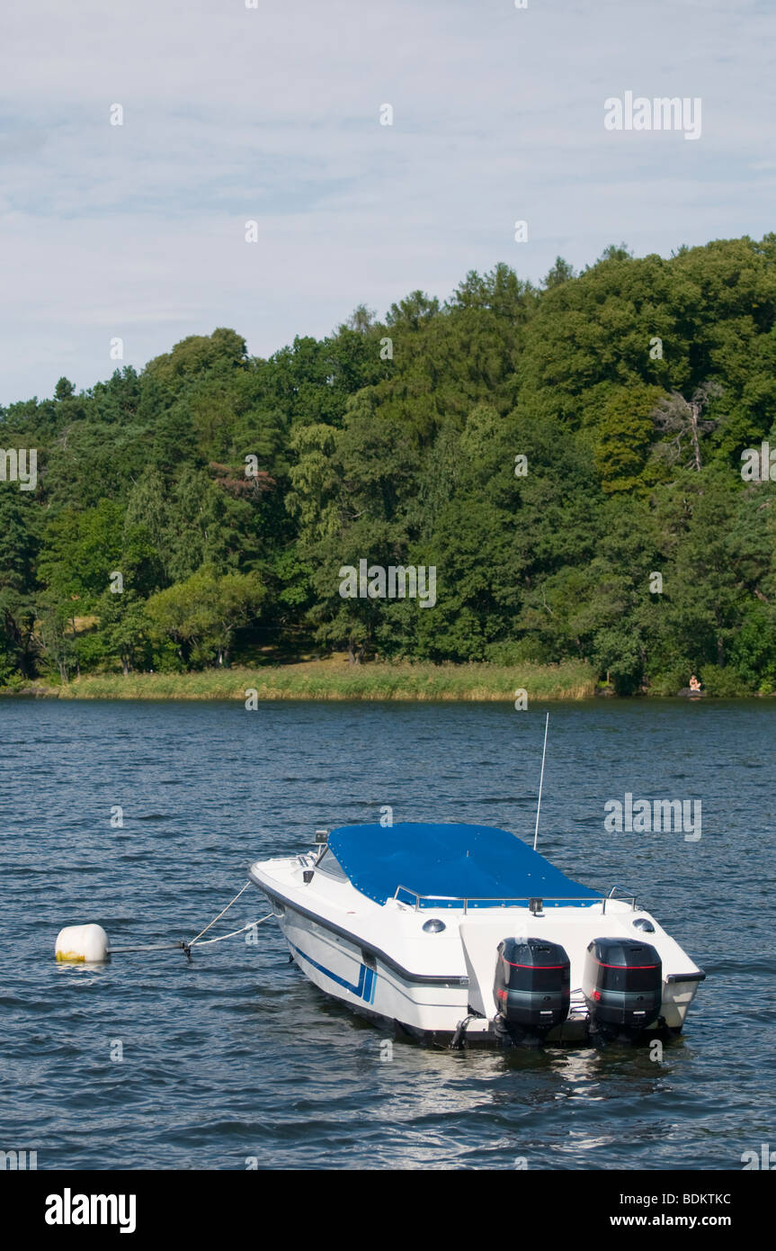 Twin motors hi-res stock photography and images - Alamy