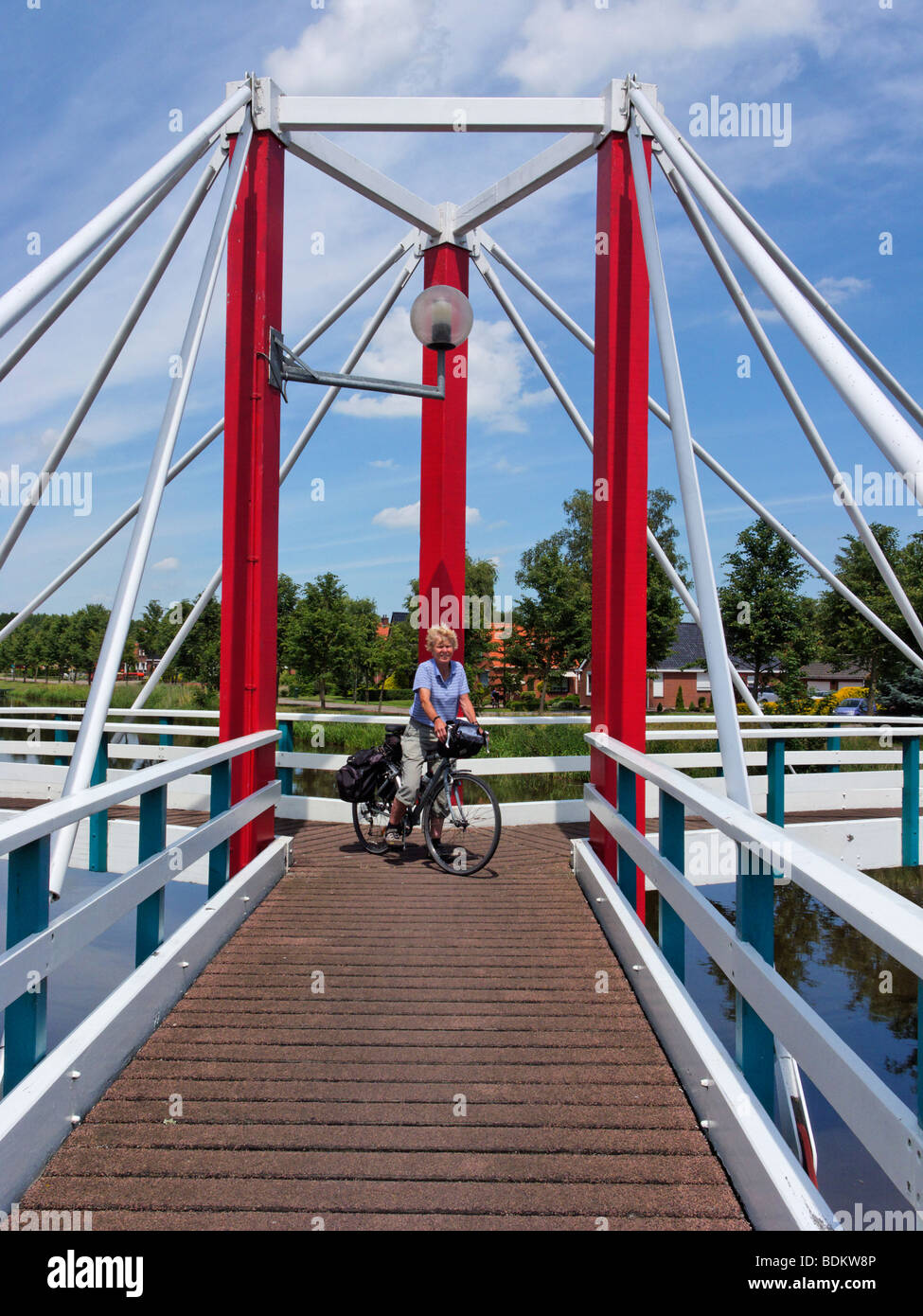 Cycling bridge hi-res stock photography and images - Alamy