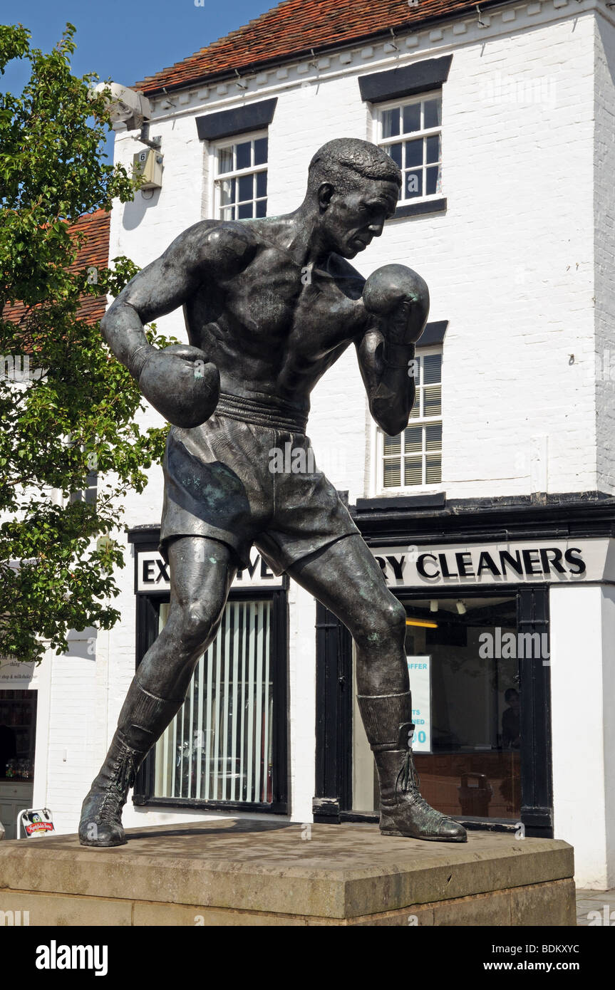 Bronze statue of Randolph Turpin Middleweight World Champion Market ...