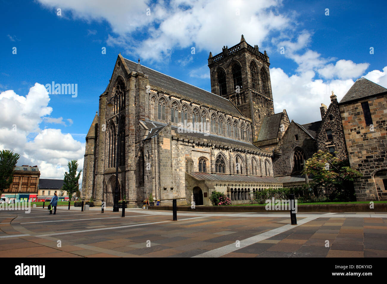 Paisley abbey hi-res stock photography and images - Alamy