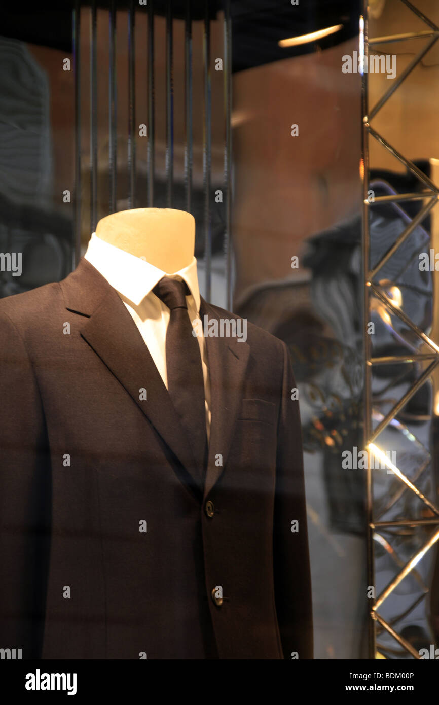 man's suit shirt and tie in shop window on via condotti street, rome ...
