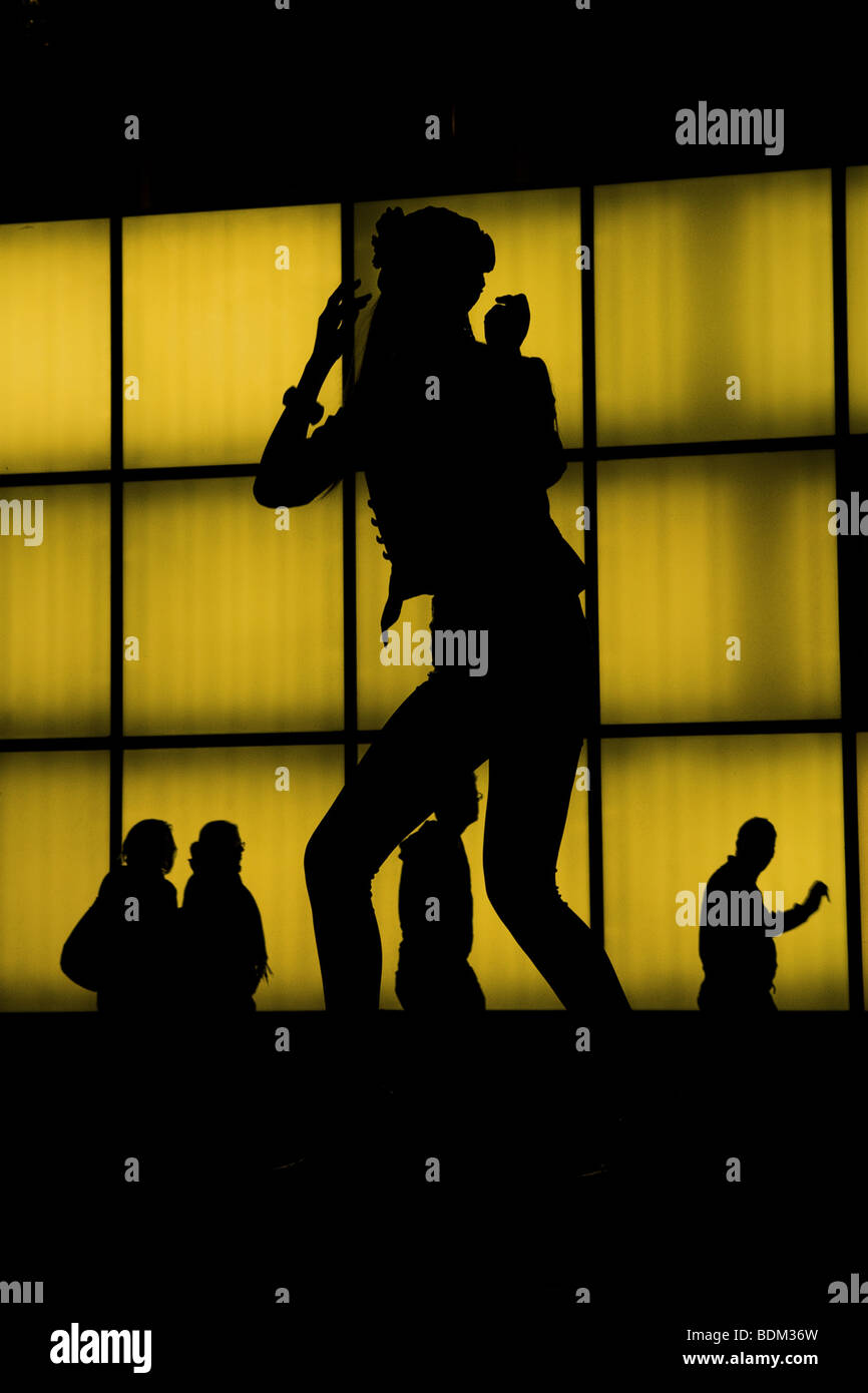 Silhouette Dancer Ipod Stock Photo - Alamy