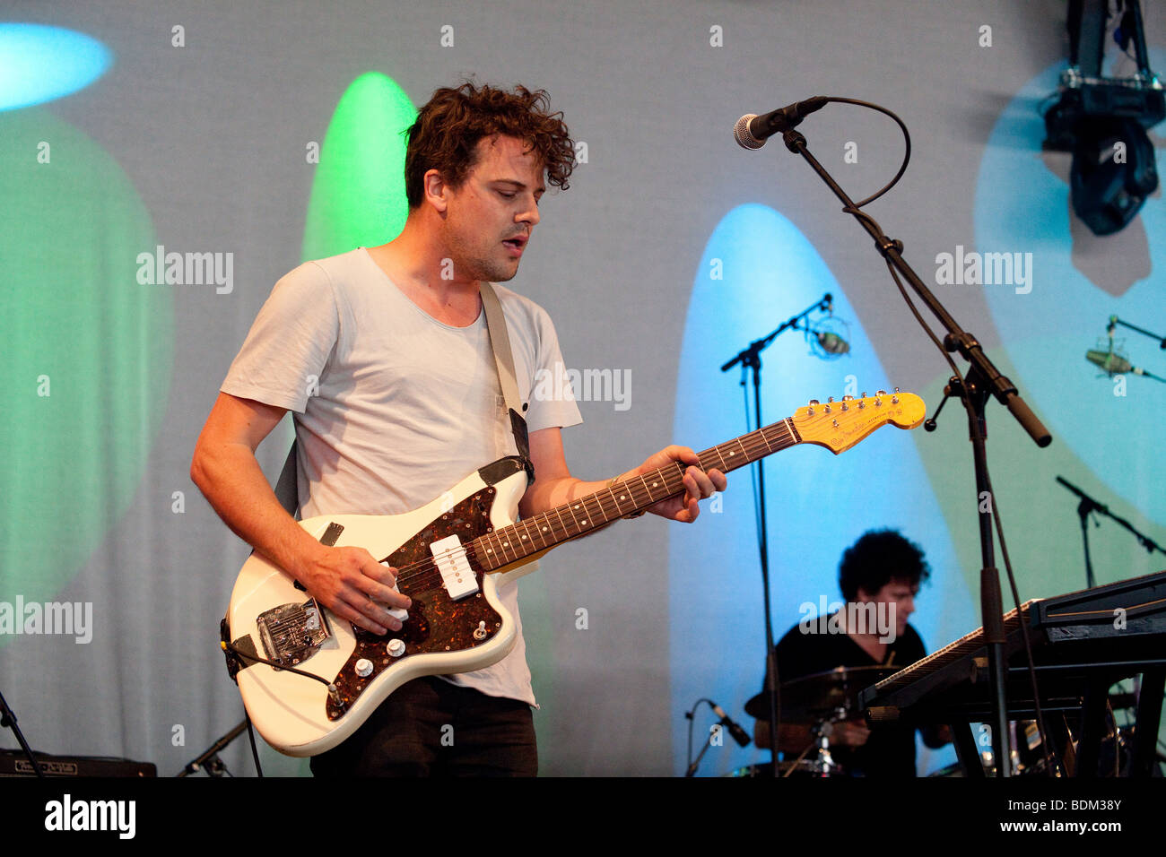 Pivot band hi-res stock photography and images - Alamy