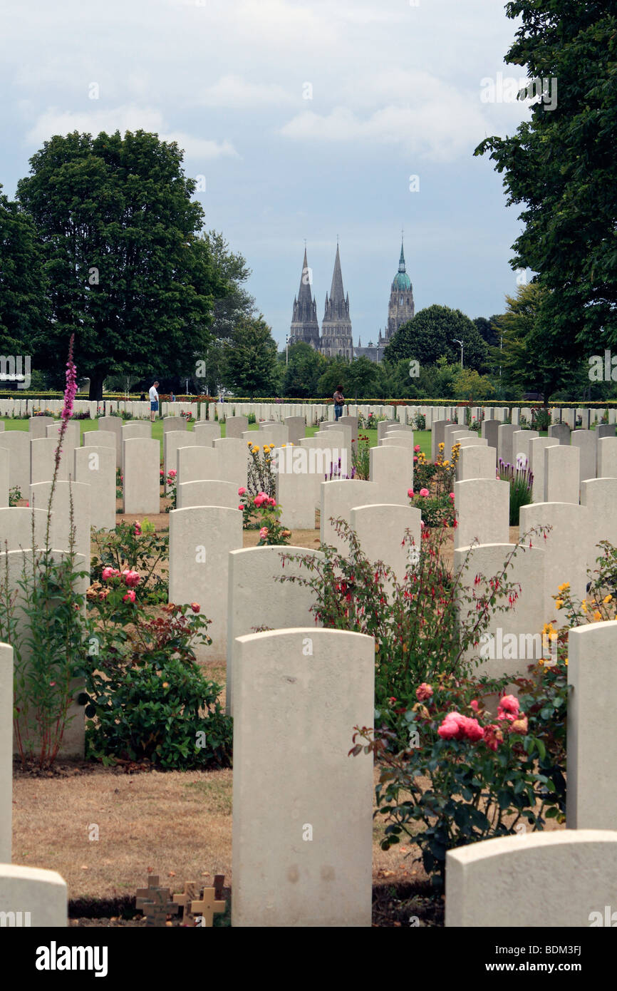 Graves at the British War Cemetery, Bayeux Normandy France Stock Photo ...