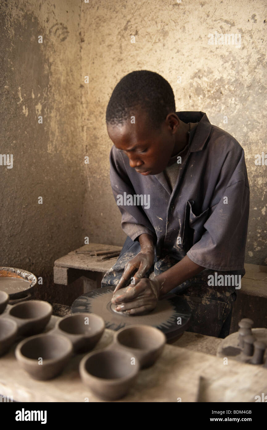 Batwa pottery, Gatagara, Rwanda Stock Photo - Alamy