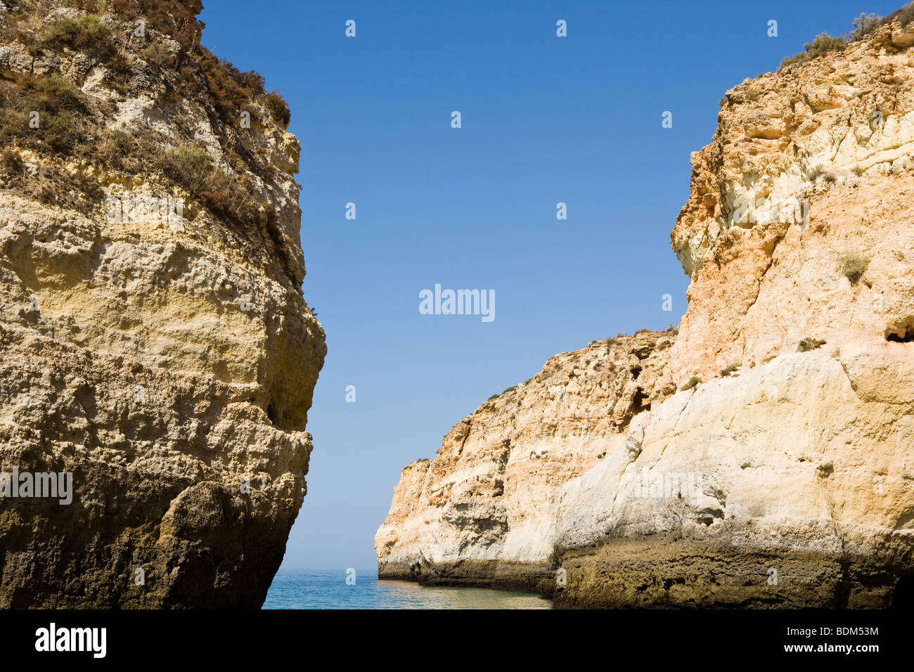 Algarve erosion cliffs hi-res stock photography and images - Alamy
