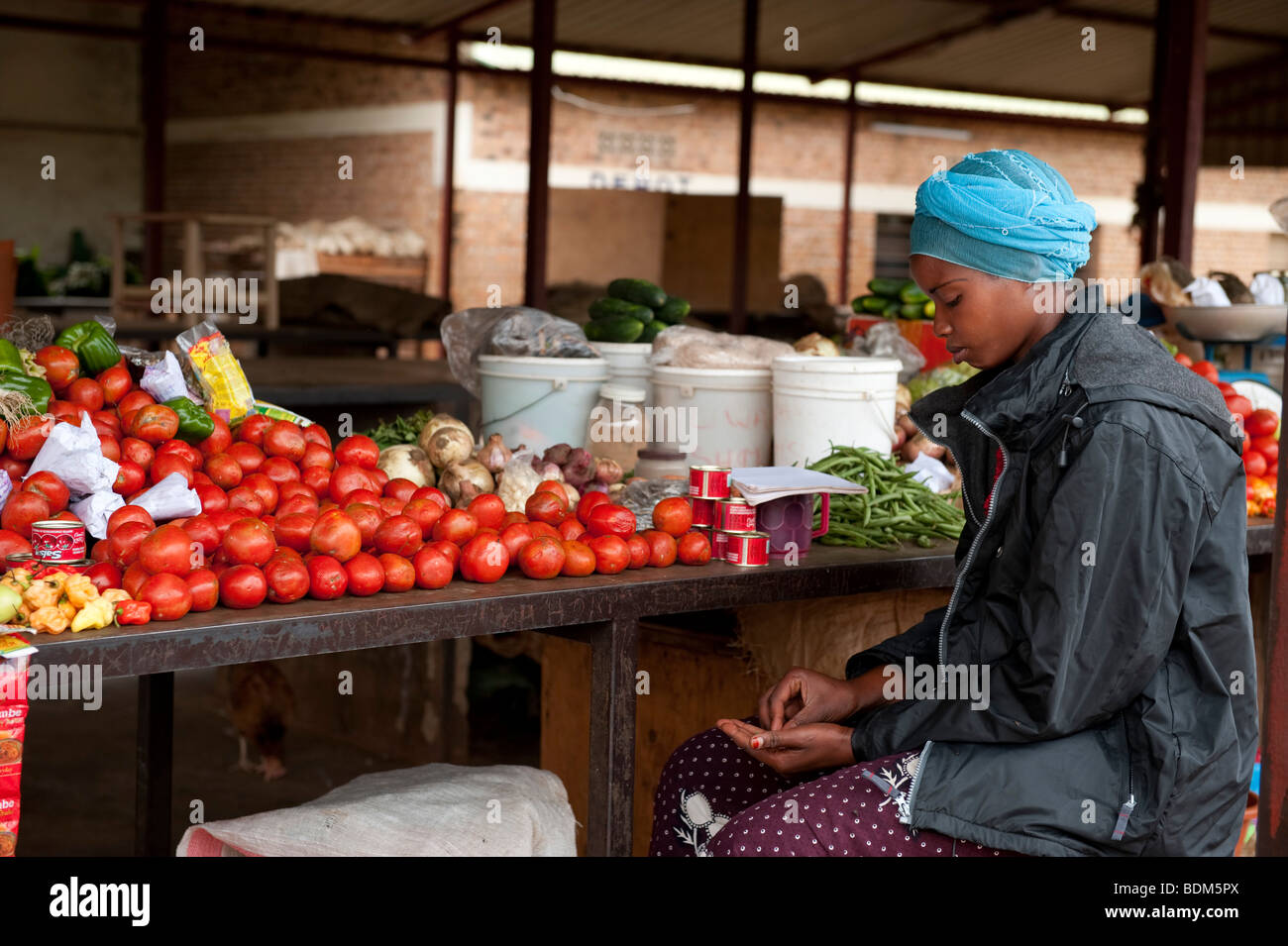 Rwanda market hi-res stock photography and images - Alamy