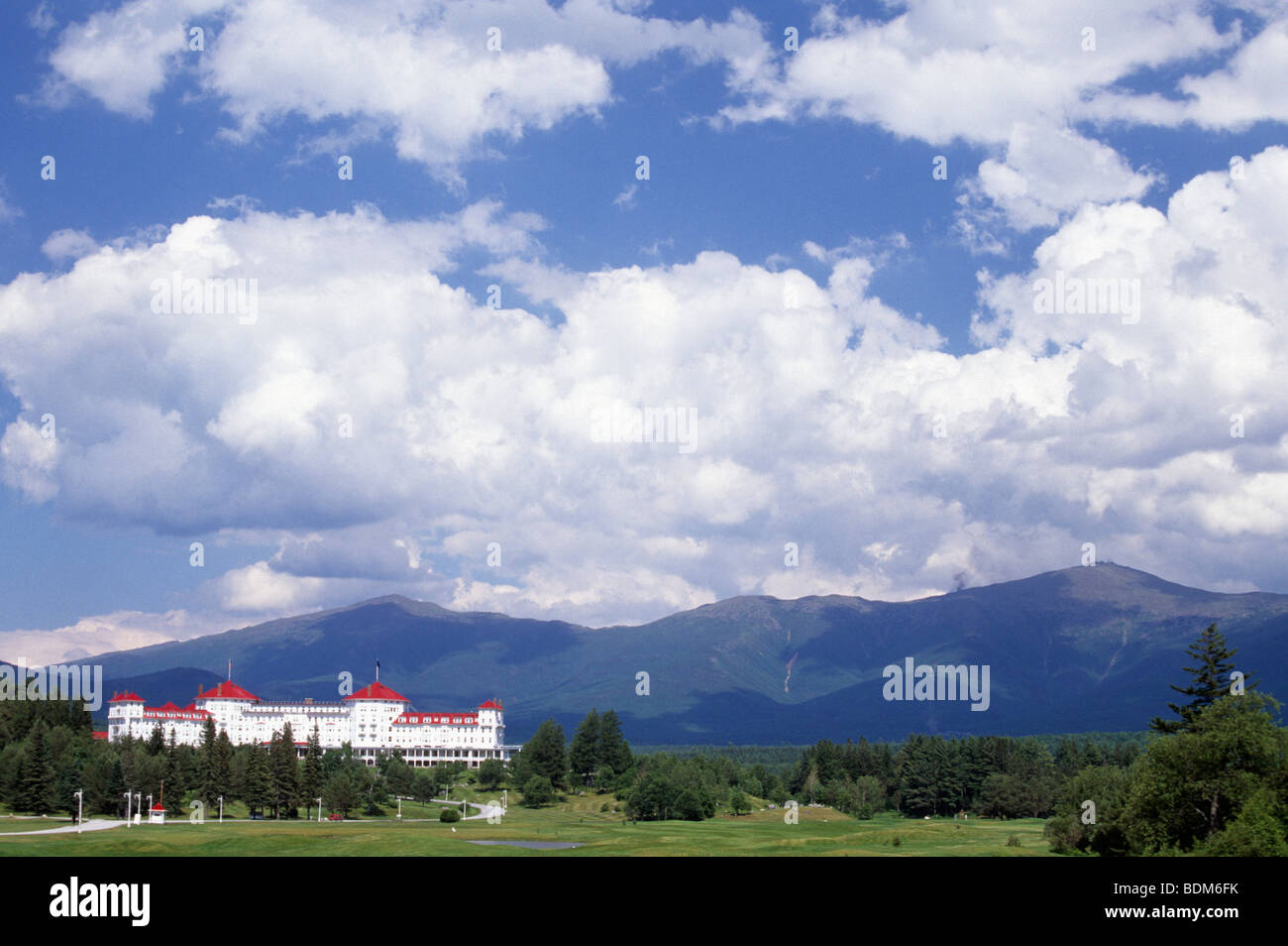 THE OMNI MOUNT WASHINGTON HOTEL AND RESORT IN THE WHITE MOUNTAINS ...