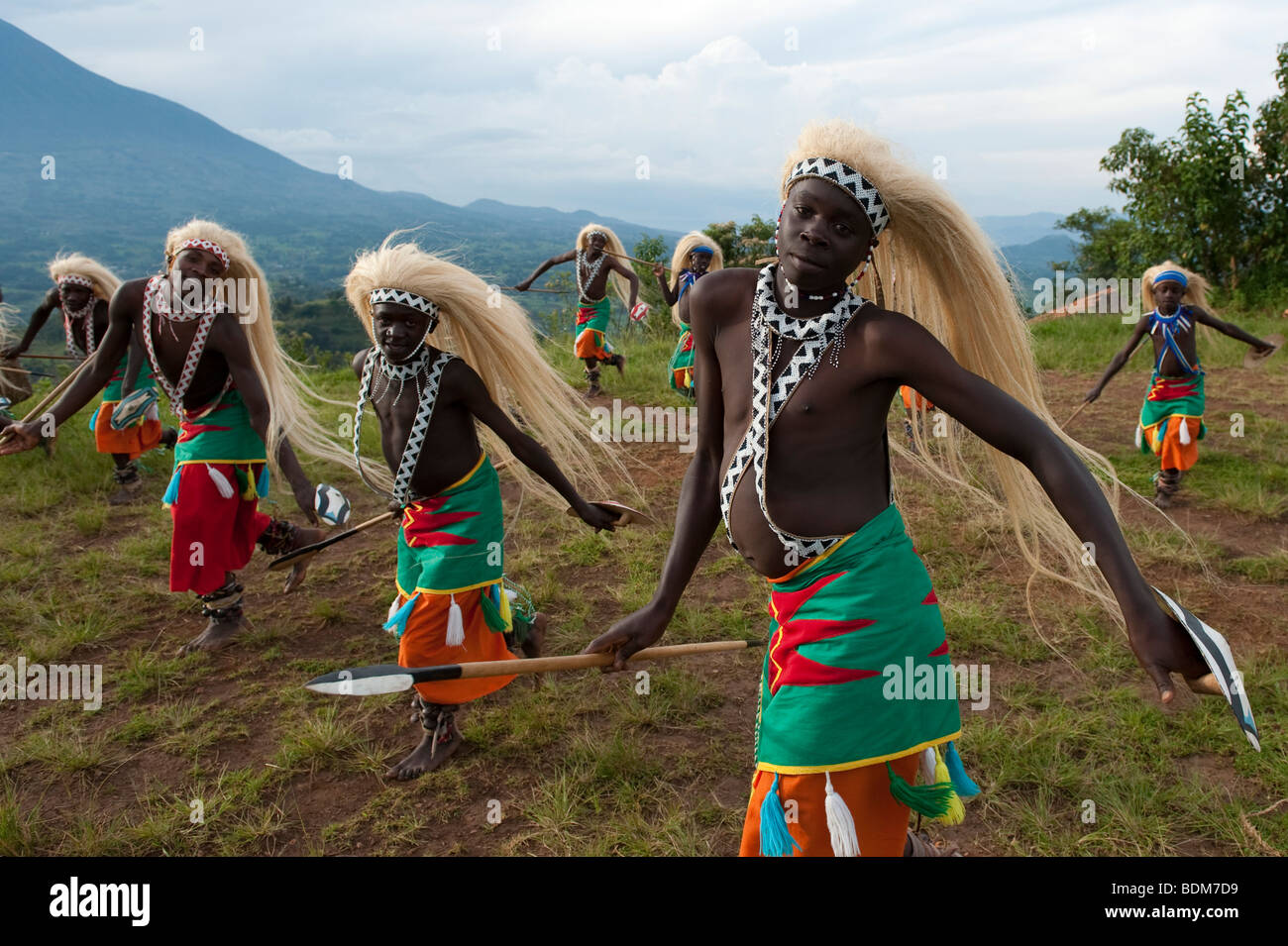 Rwandan tribe hi-res stock photography and images - Alamy