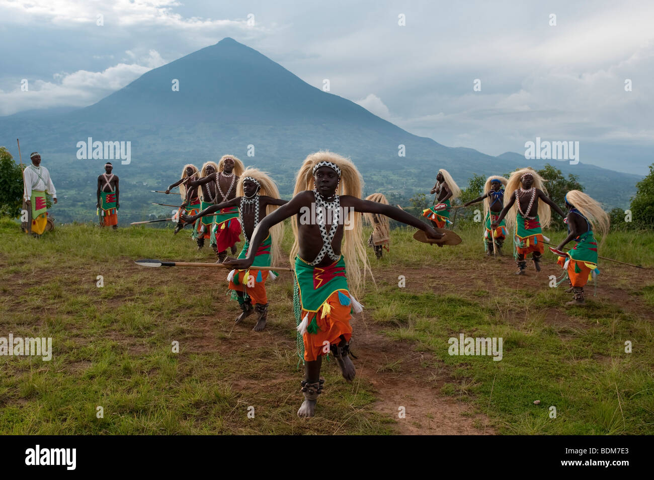 Intore dance rwanda hi-res stock photography and images - Alamy