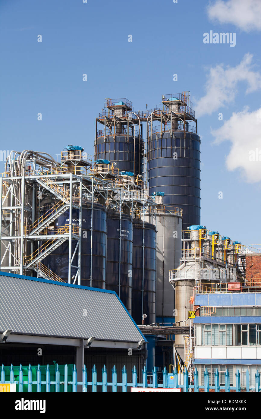 Plastic maufacturing hi-res stock photography and images - Alamy