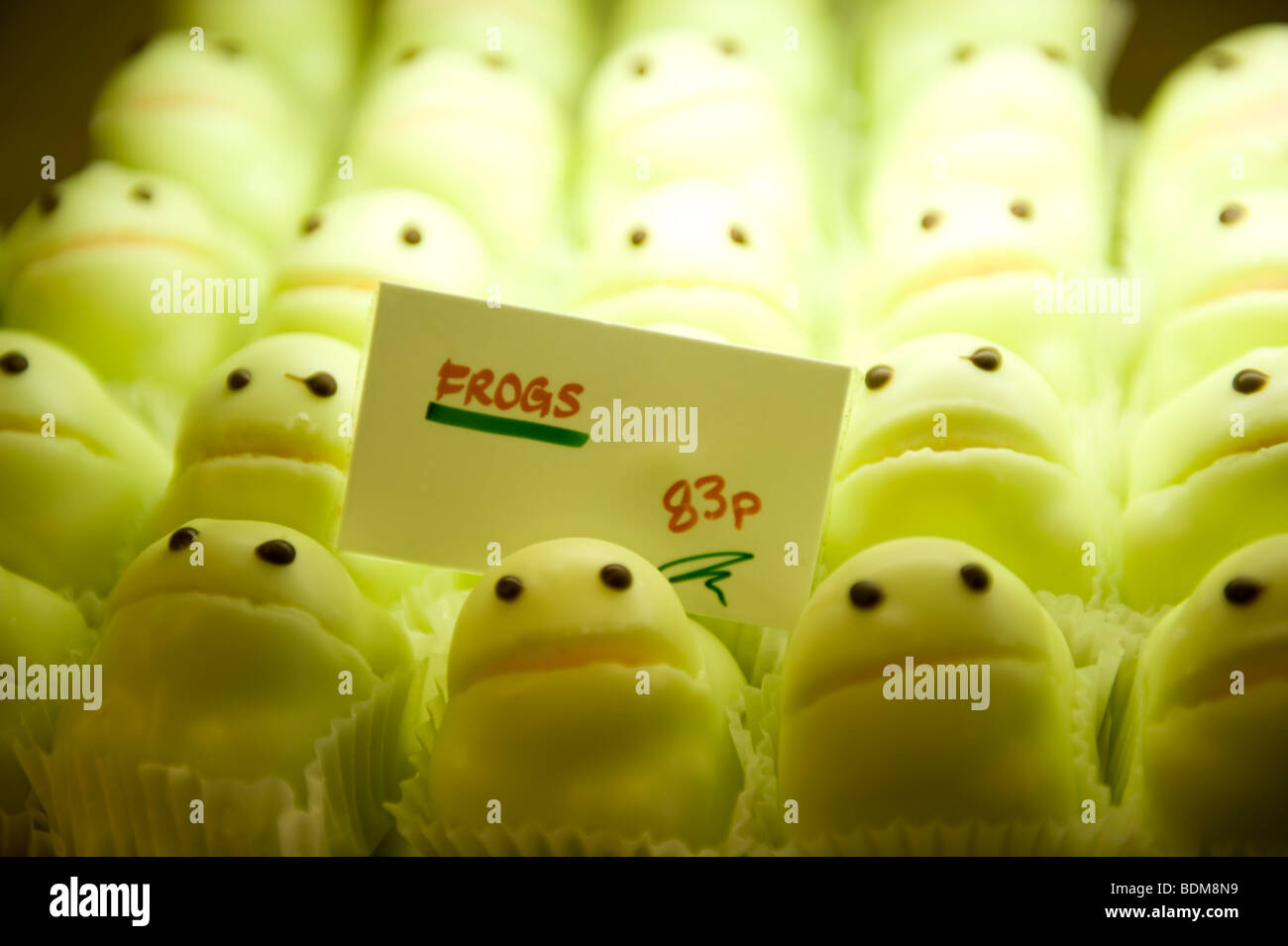 Delicacy frogs hi-res stock photography and images - Alamy