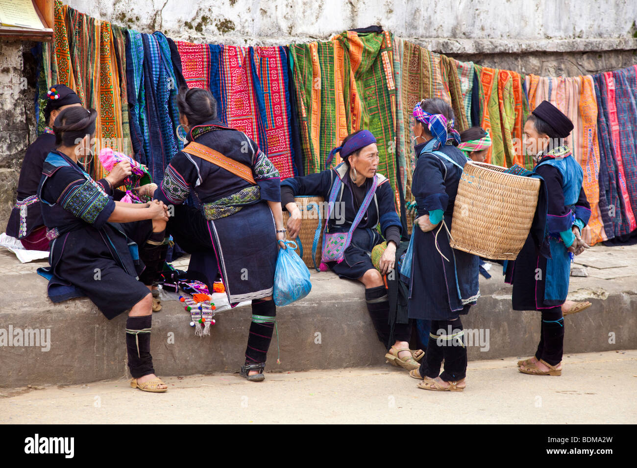 Hmong hi-res stock photography and images - Alamy