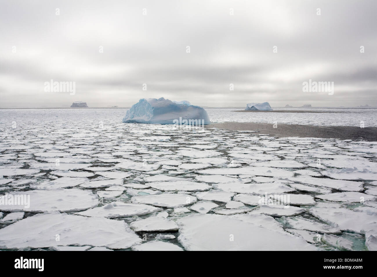 Pancake ice antarctica hi-res stock photography and images - Alamy