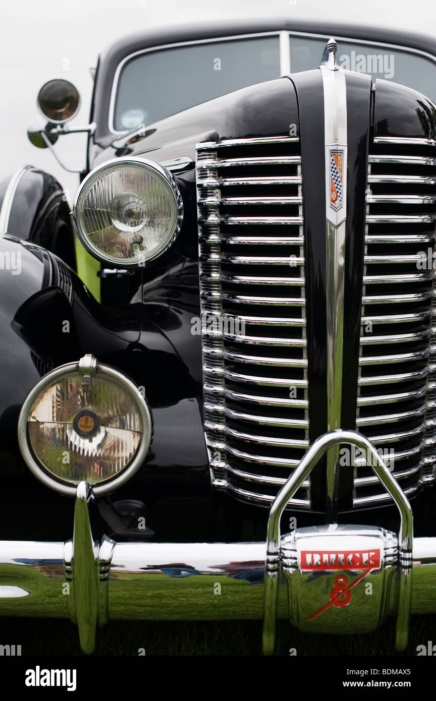 Classic car buick grille hi-res stock photography and images - Alamy