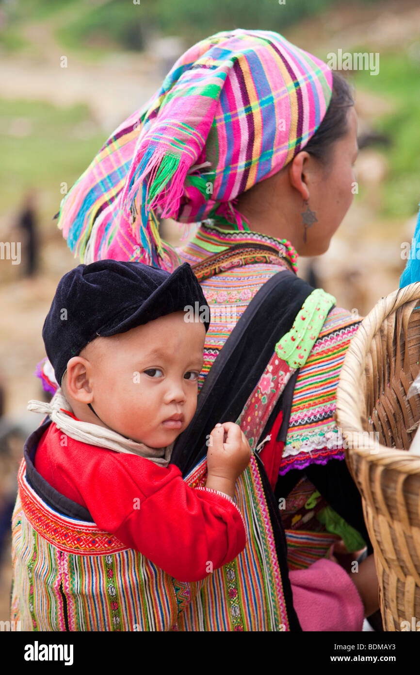 Hmong ethnic group vietnam traditional dress costume hi-res stock ...