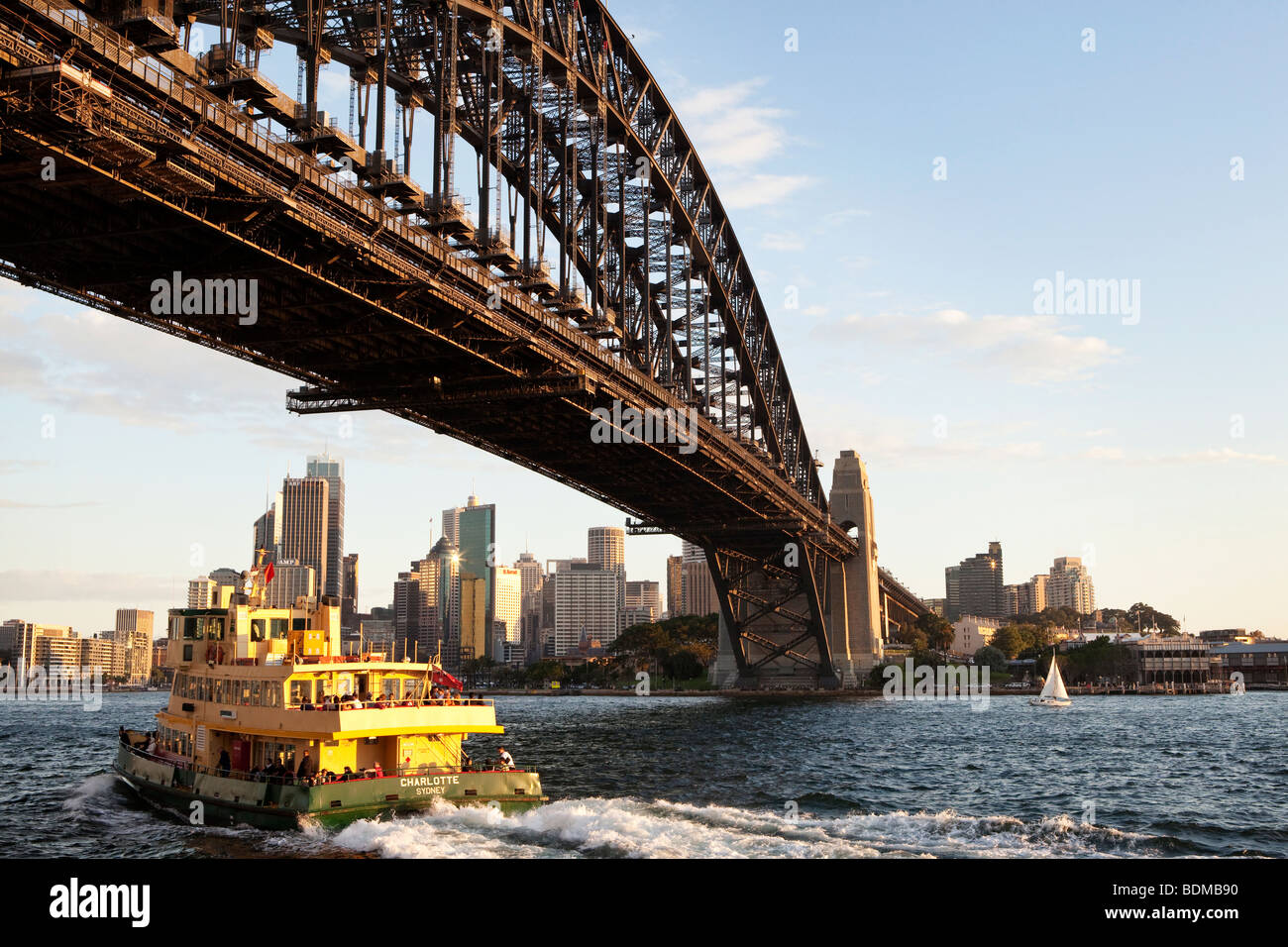 Boat sailing under harbour bridge hi-res stock photography and images ...