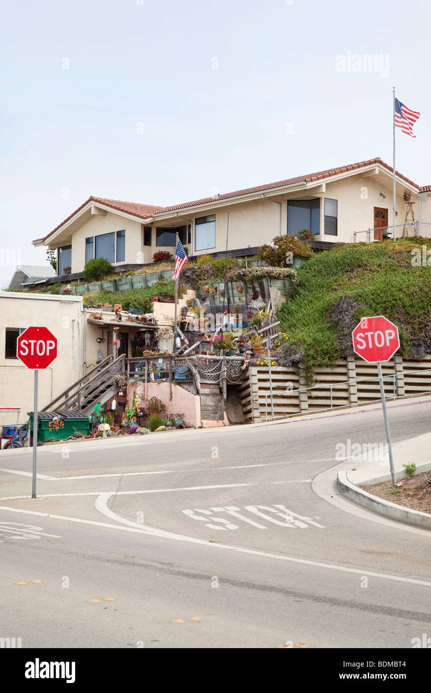 Overcrowded home house hi-res stock photography and images - Alamy