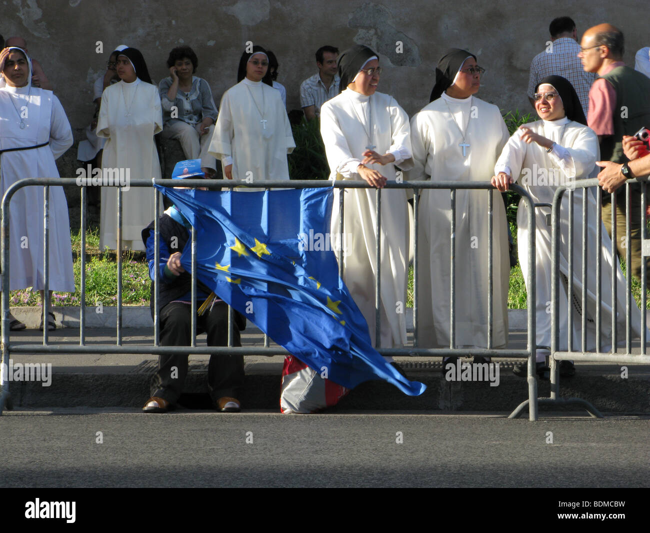 nuns at corpus domini procession in rome, june 2009 Stock Photo - Alamy