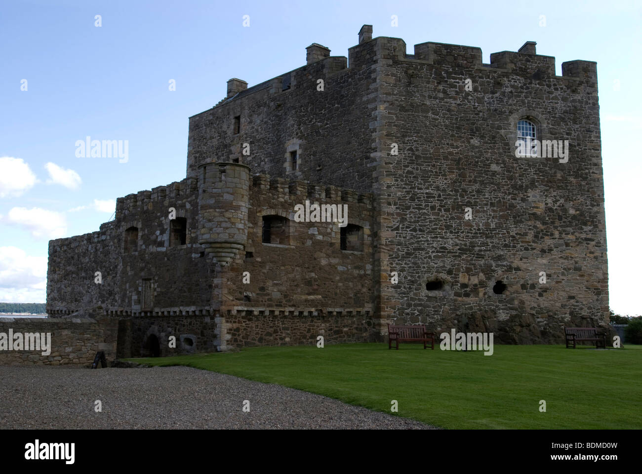 Blackness castle west lothian hi-res stock photography and images - Alamy