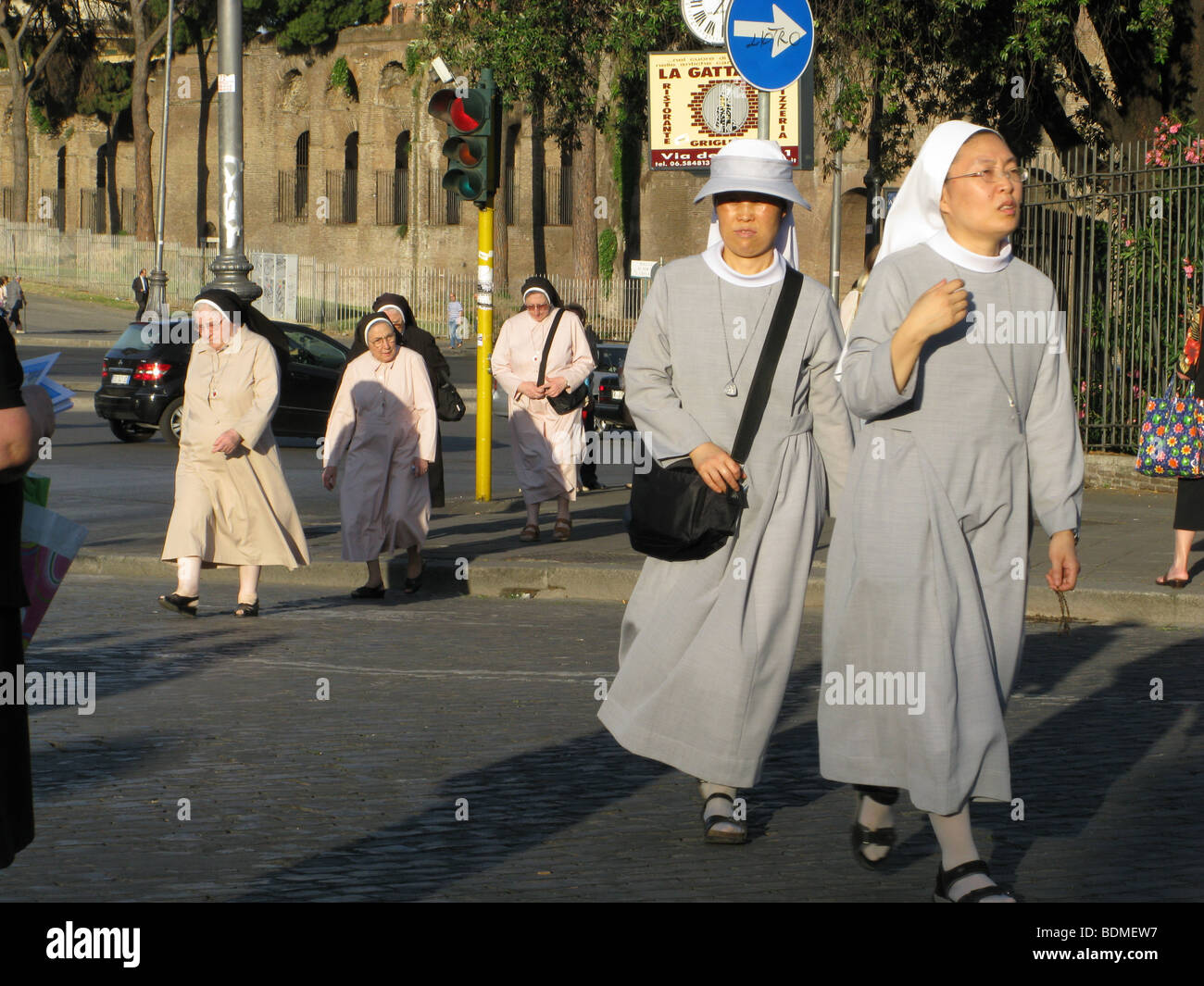 nuns at corpus domini procession in rome, june 2009 Stock Photo - Alamy