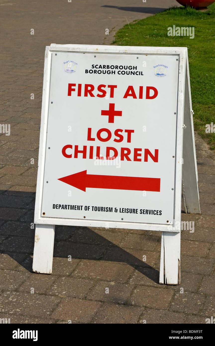 A lost children sign hi-res stock photography and images - Alamy