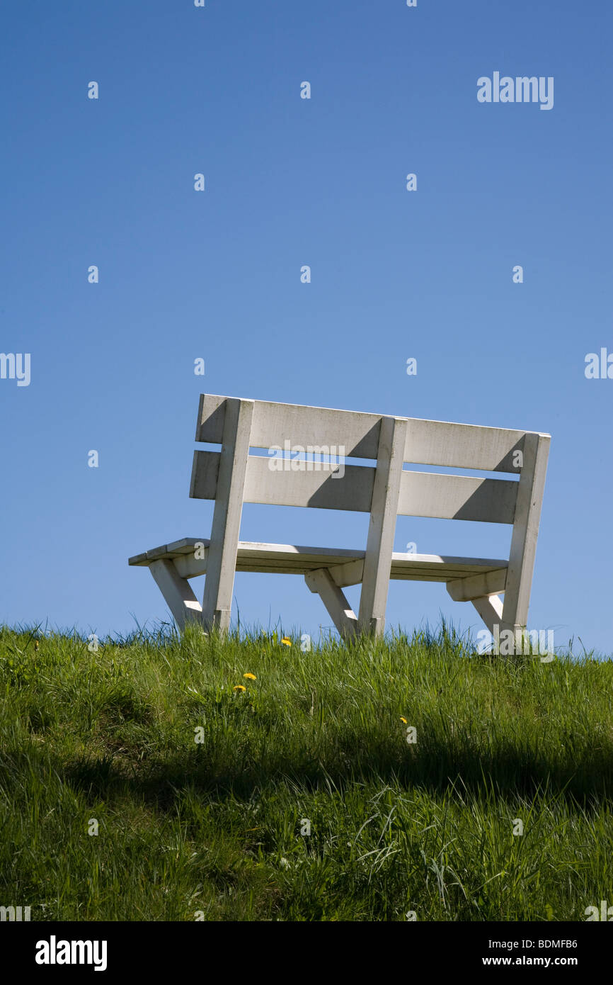 Bench on the river dike, Altes Land region, Lower Elbe, Lower Saxony ...