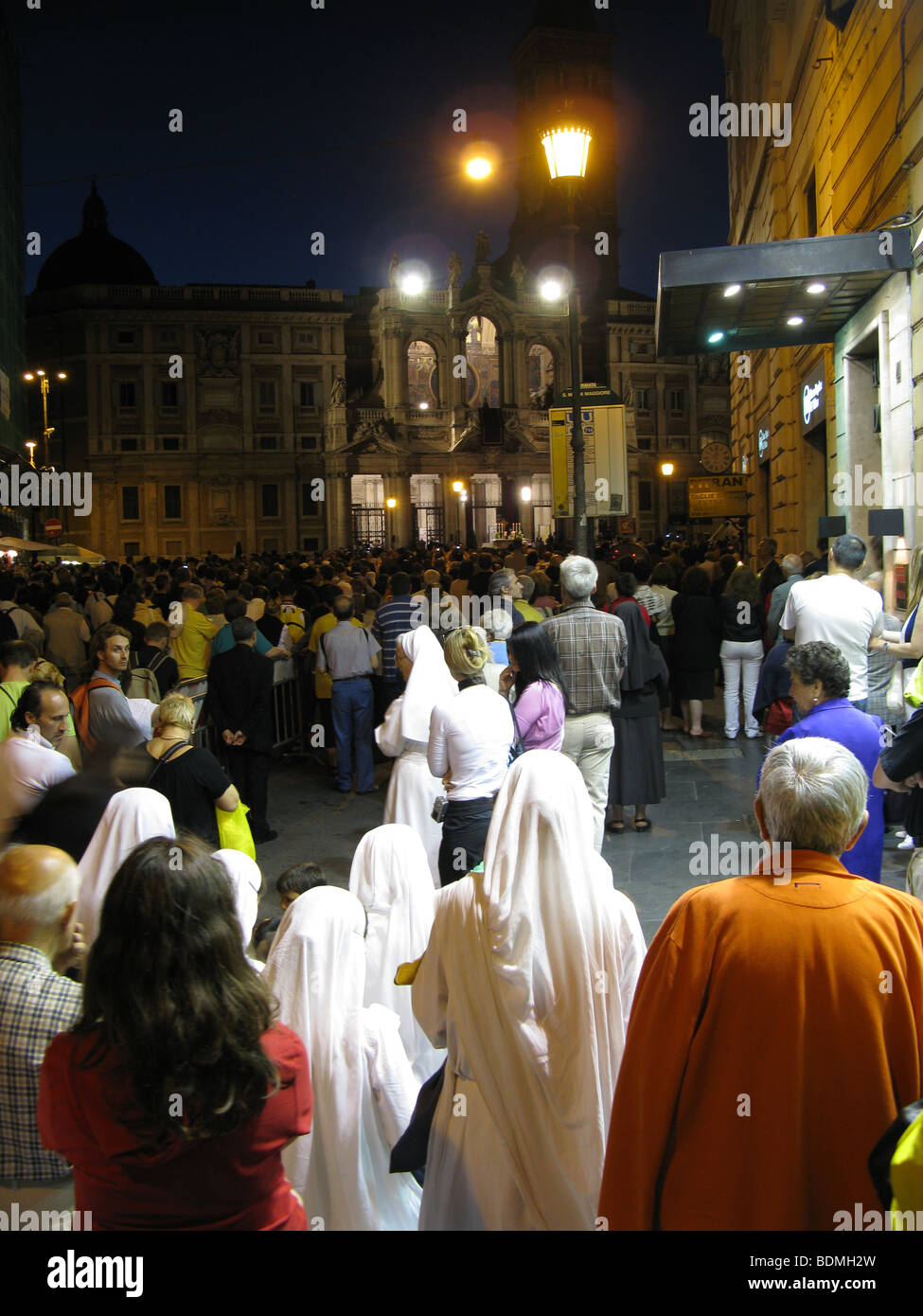 young nuns at corpus domini procession in rome, june 2009 Stock Photo ...