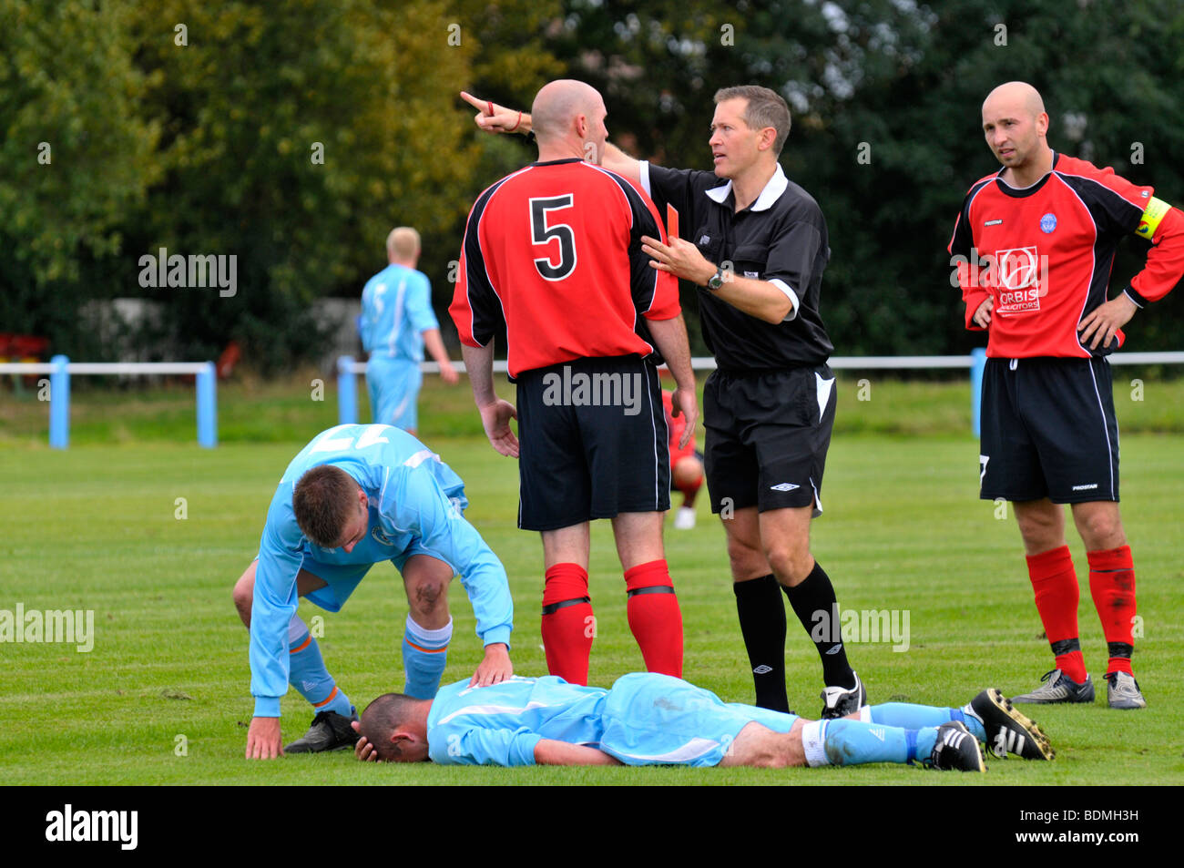 Football dismissal sending off hi-res stock photography and images - Alamy