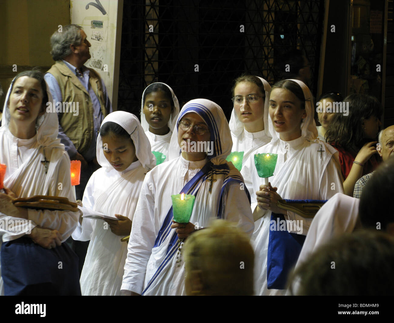 Group of young nuns hi-res stock photography and images - Alamy