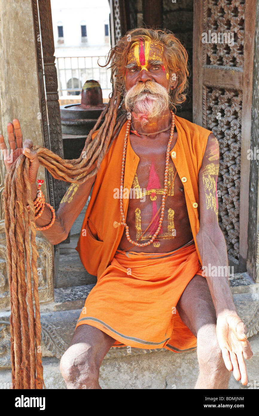 Sadhu - sitting Stock Photo - Alamy