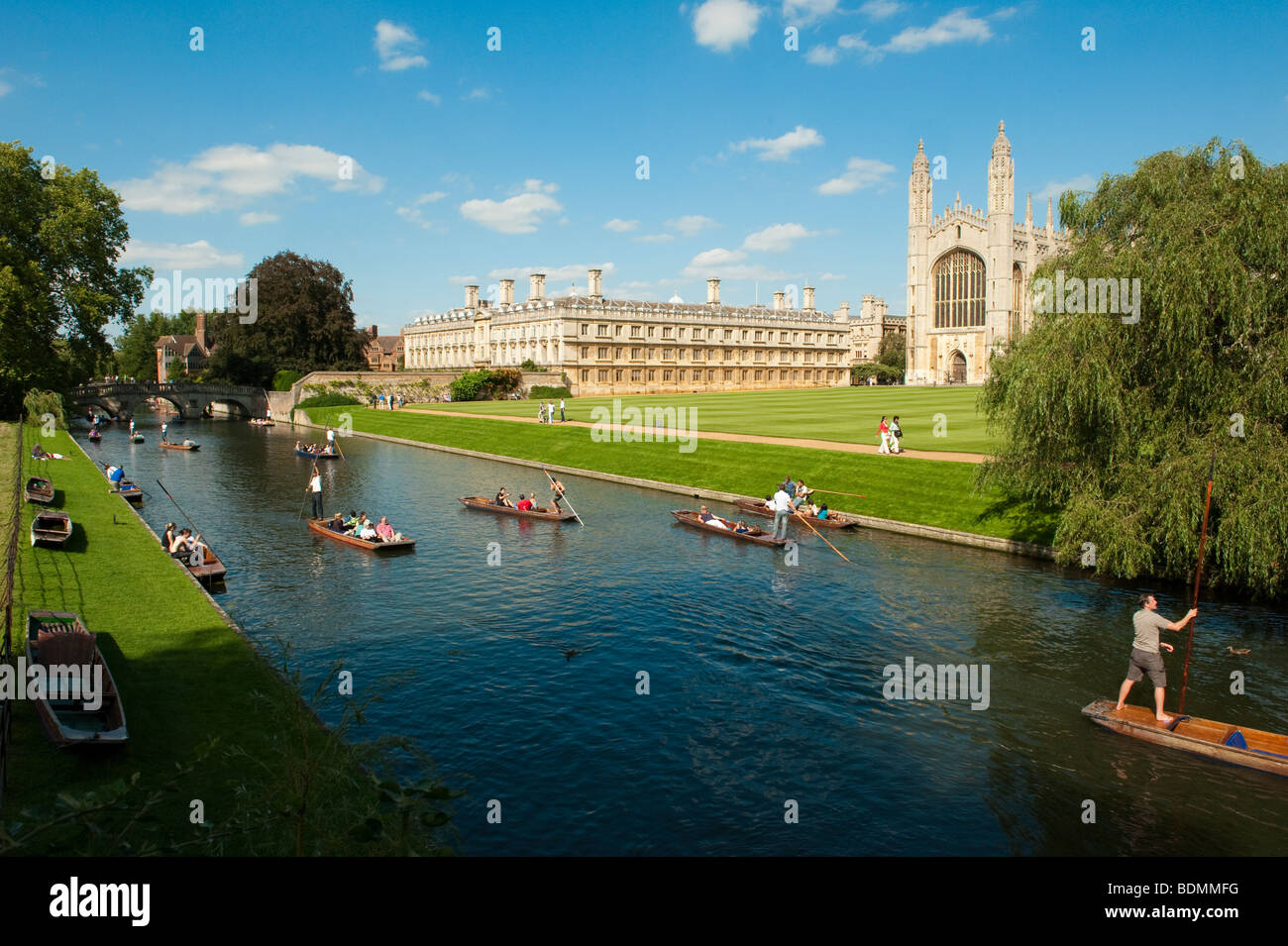 Punting on the River Cam, Cambridge, UK Stock Photo - Alamy