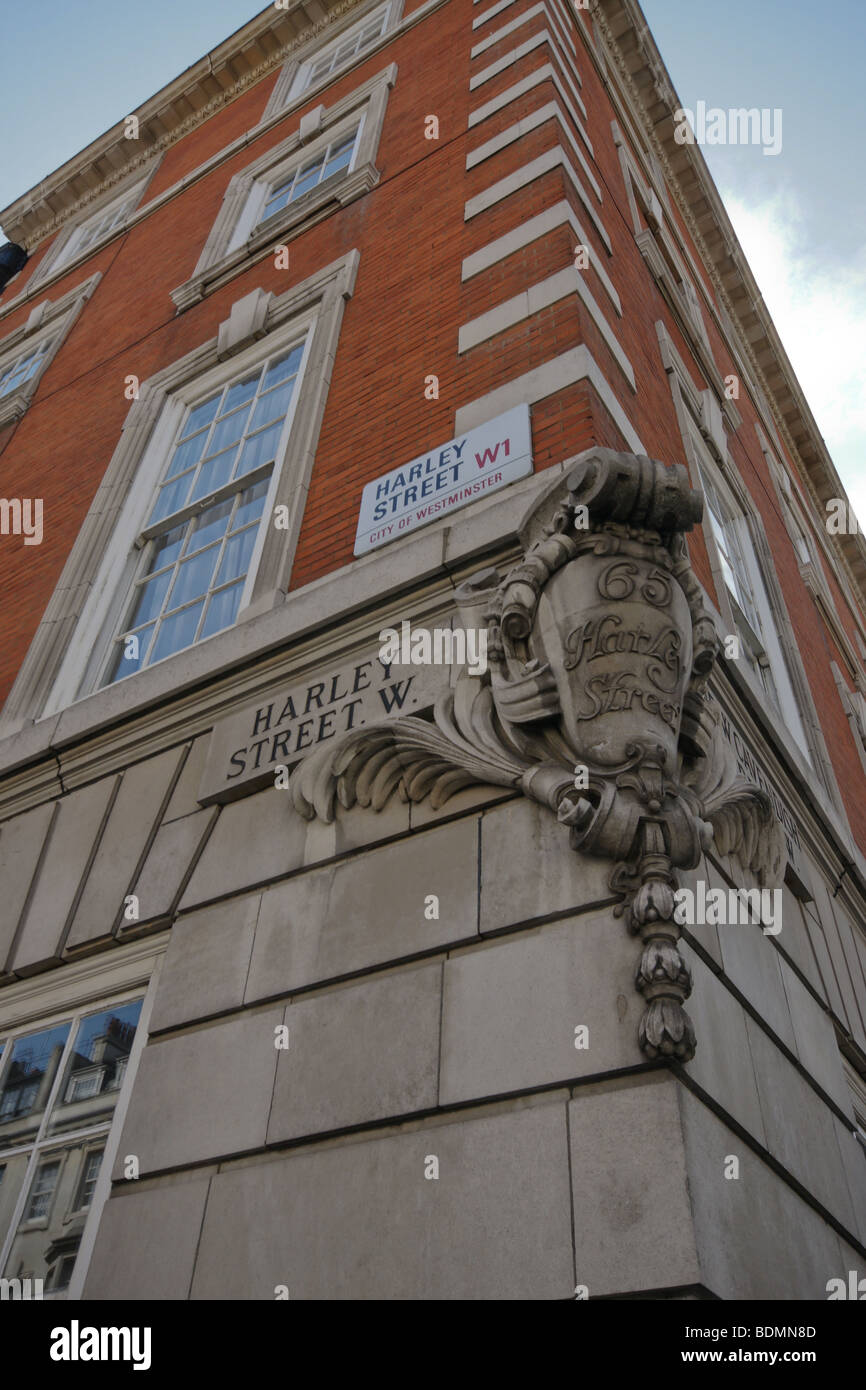 Harley Street Signs Stock Photo - Alamy