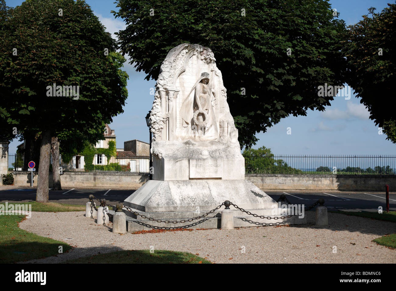 French soldiers war memorial hi-res stock photography and images - Alamy