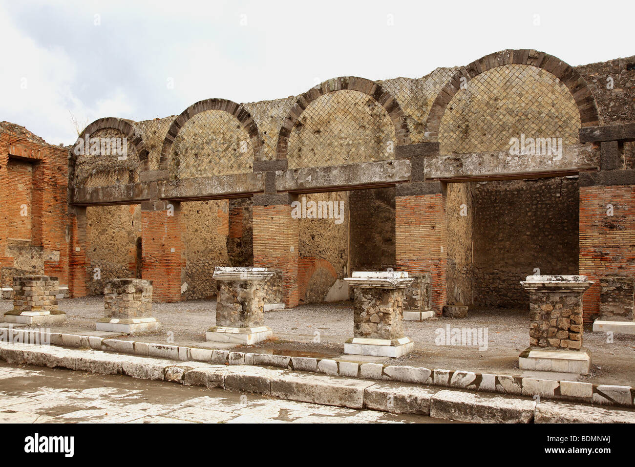 Pompeji, Ausgrabungen der antiken Stadt, Forum, Macellum Stock Photo ...