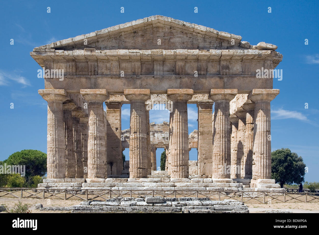 Paestum, Poseidontempel, Hera-Tempel (um 450 v. Chr Stock Photo - Alamy