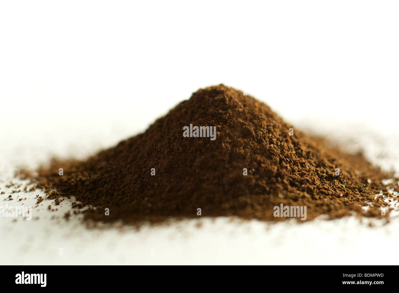Pile of ground coffee Stock Photo - Alamy