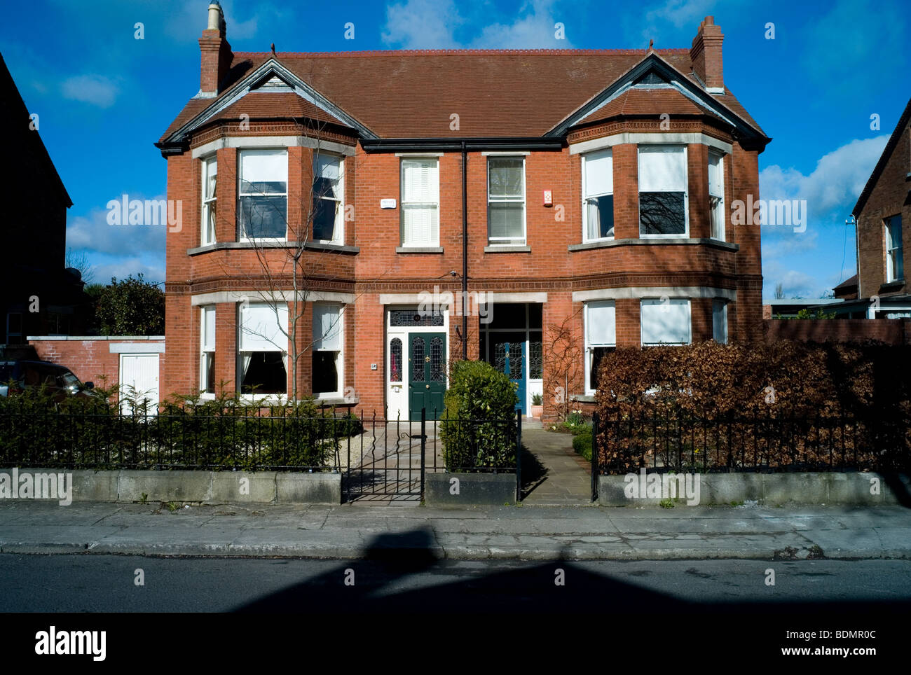 Red brick house dublin hi-res stock photography and images - Alamy